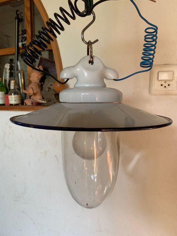 Eine alte Stalllampe mit Sicherheitsglas | Kaufen auf Ricardo
