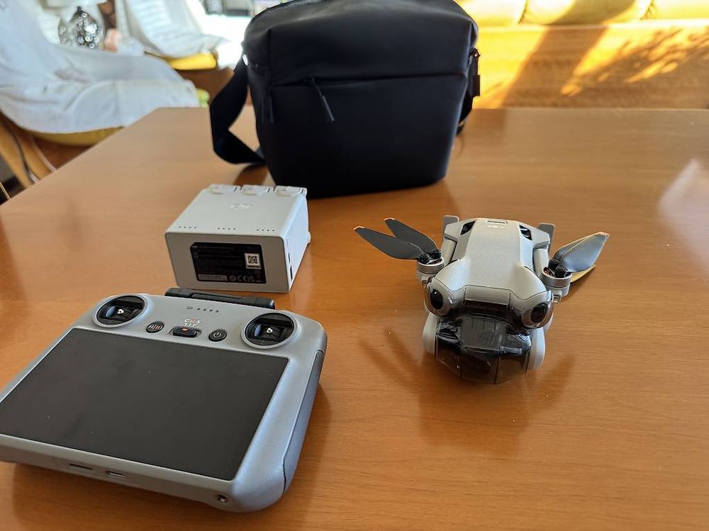 DJI MINI PRO 4 (Nuovo (secondo la descrizione)) a Mendrisio per CHF 750 ...
