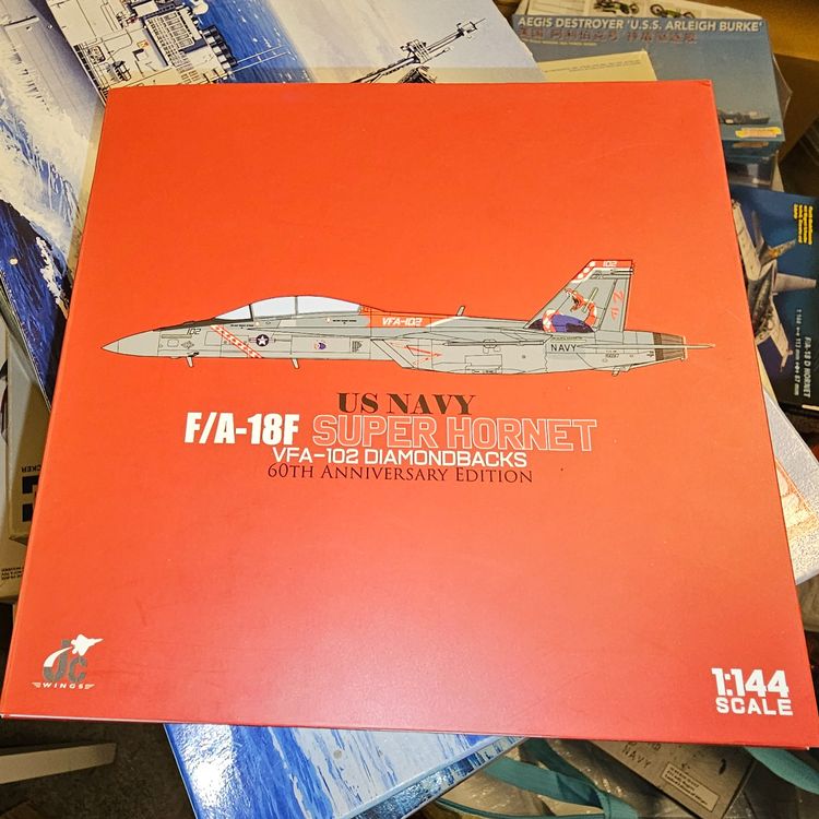 F/A-18 F Super Hornet VFA-102 Diamondbacks 1:144 (Neu (gemäss ...