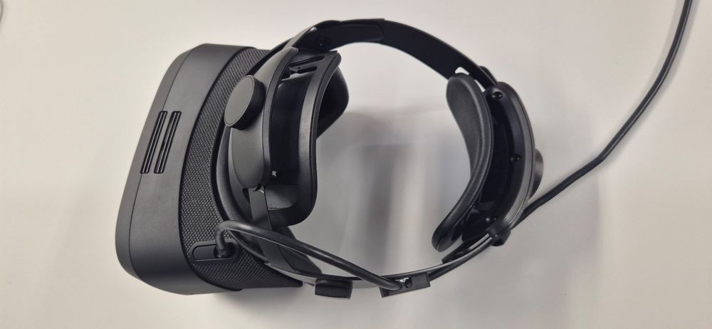 VR Brille Varjo Aero inkl. Strap und Gewichte von StudioForm (Gebraucht ...