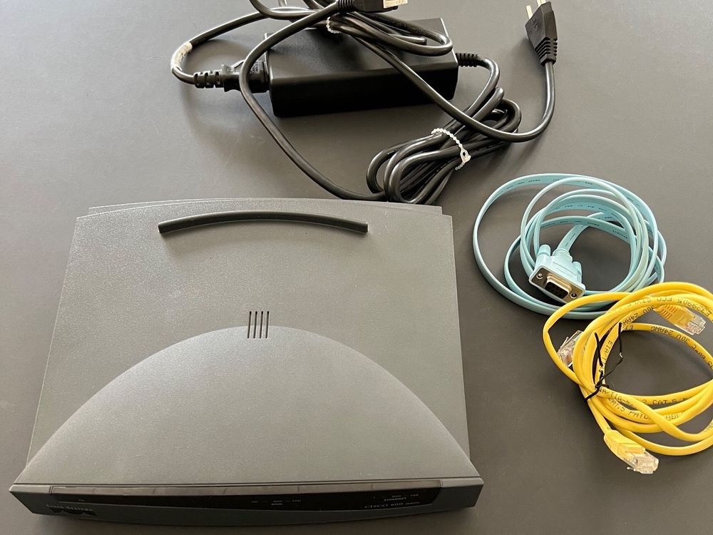 Cisco 827 mit serial und Ethernet Kabel (Gebraucht) in versoix für CHF ...