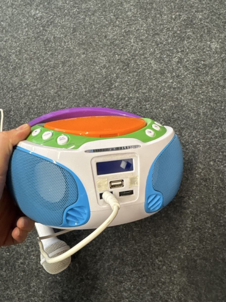 Lenco CD-Player mit Mikrofon! Ideal für kleine Sänger! (Gebraucht) in ...