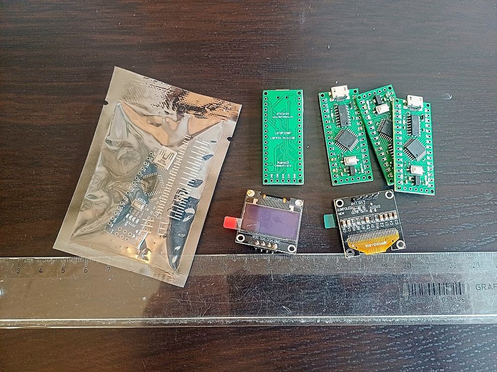 5 Arduino Nanos mit 2 OLED displays | Kaufen auf Ricardo