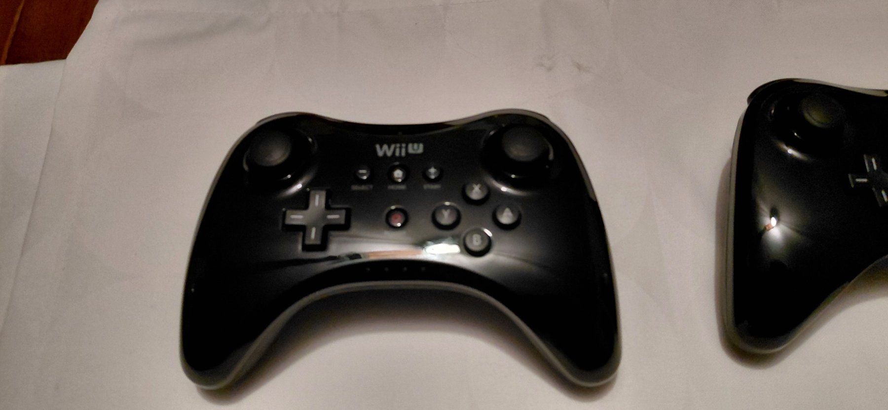 Wii U Pro Controller Guter Zustand 46 pro Stück (Gebraucht) in ...