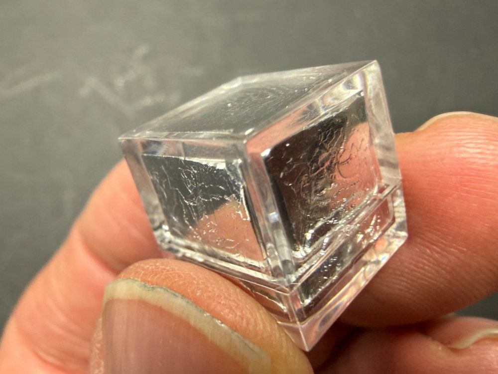 Indium 99,995% in 1 cm Plexiglaswürfel, 9,2 g (Neu (gemäss Beschreibung ...