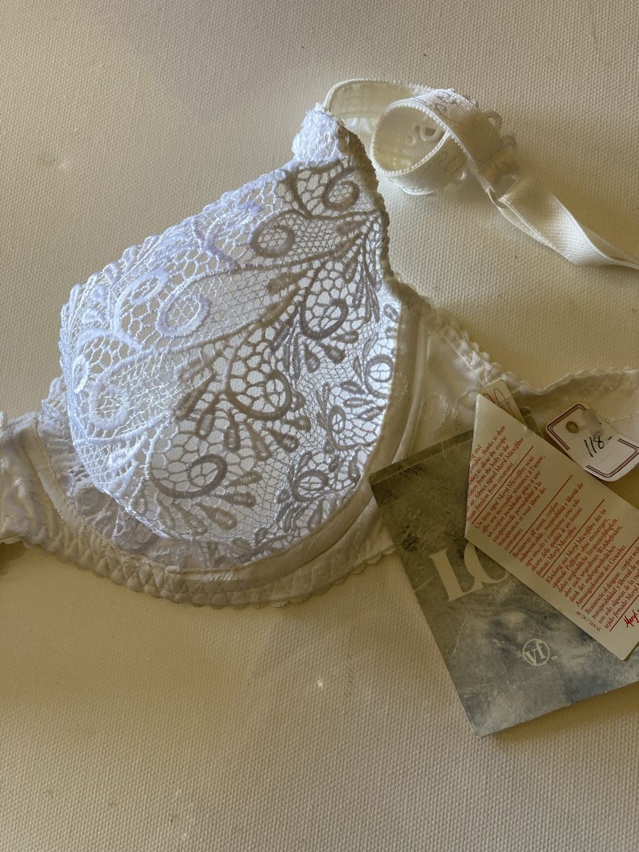 Sg neuf taille 75B marque Lou (Neuf avec emballage d'origine) à Orbe ...