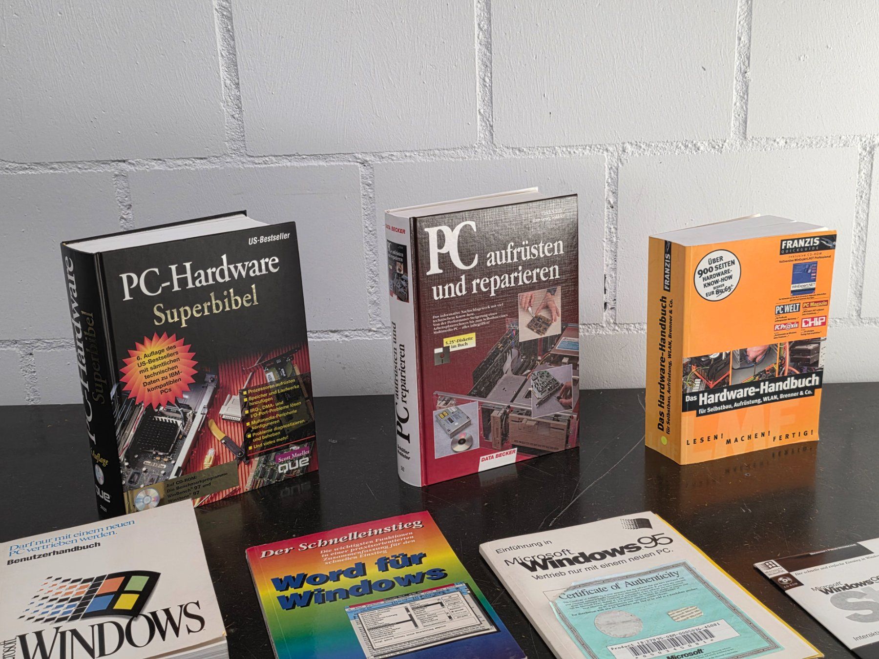 Retro Computer- & Hardware-Bücher – Perfekt für Sammler und (Gebraucht ...