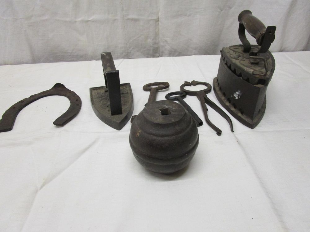 FERS A REPASSER ET OBJETS EN FONTE ET EN FER ANCIENS | Kaufen auf Ricardo