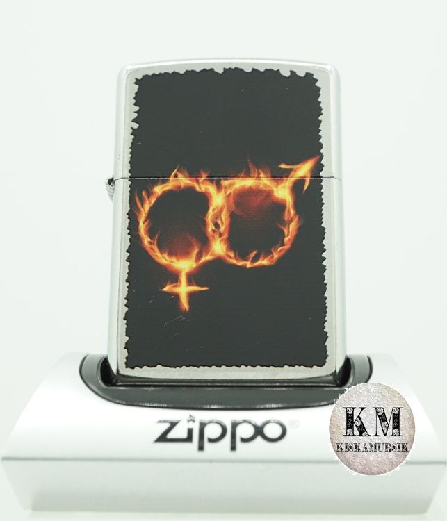 ZIPPO® MALE / FEMALE ON FIRE - PRINT - 2013 - UNGEZÜNDET | Kaufen auf ...