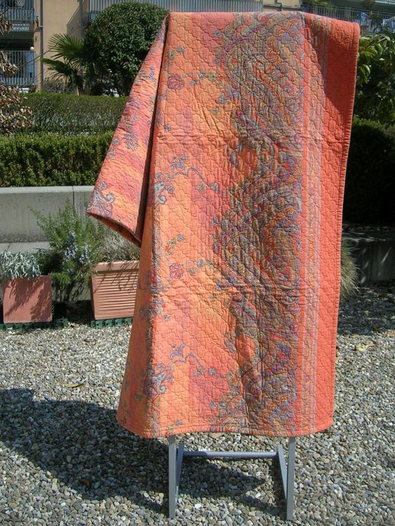 Bassetti gesteppte Tagesdecke (Gebraucht) in Stäfa für CHF 35 – nur ...