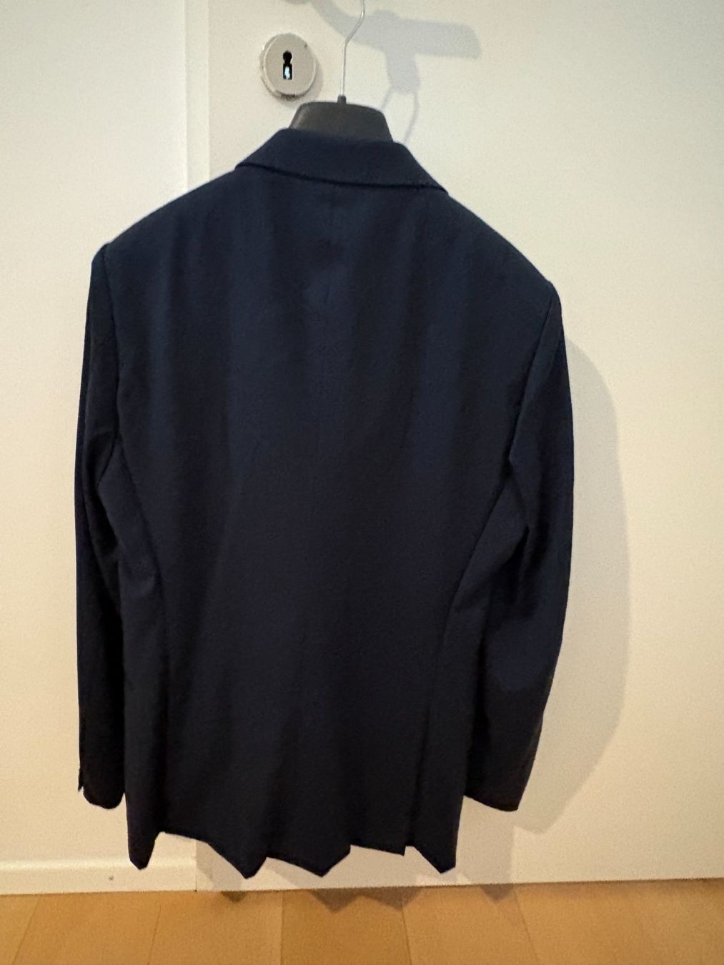 Costume Bleu Nuit Tissu Lanificio Cerruti (D'occasion) à Zürich pour ...