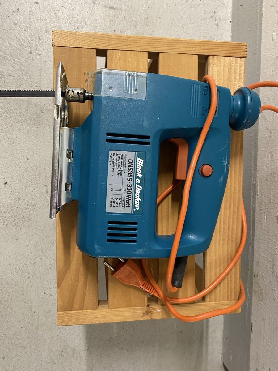 Black&Decker Stichsäge DNS355, 330 Watt-Säge für Heimwerker (Gebraucht ...
