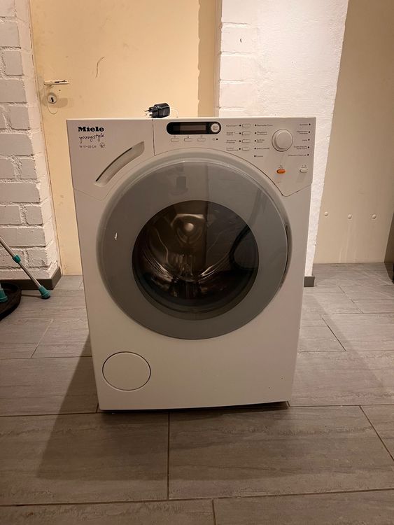 Waschmaschine Miele Youngstyle W 17 - 35 CH (Gebraucht) in Frenkendorf für CHF 179 – nur ...