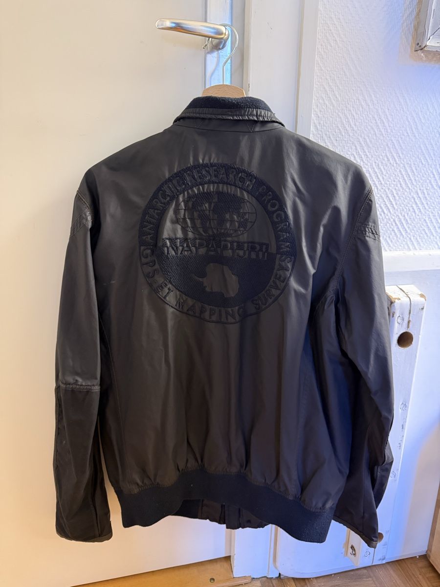 Veste mi-saison Napapijri - taille M (D'occasion) à Genève pour CHF 10 ...