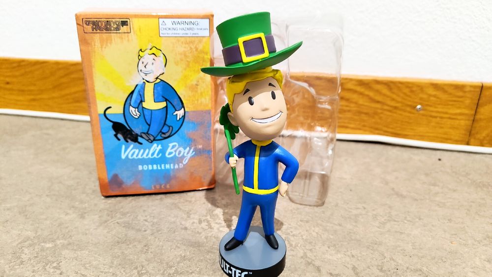 Fallout Vault Boy Bobblehead - Luck (Neu (gemäss Beschreibung)) in ...