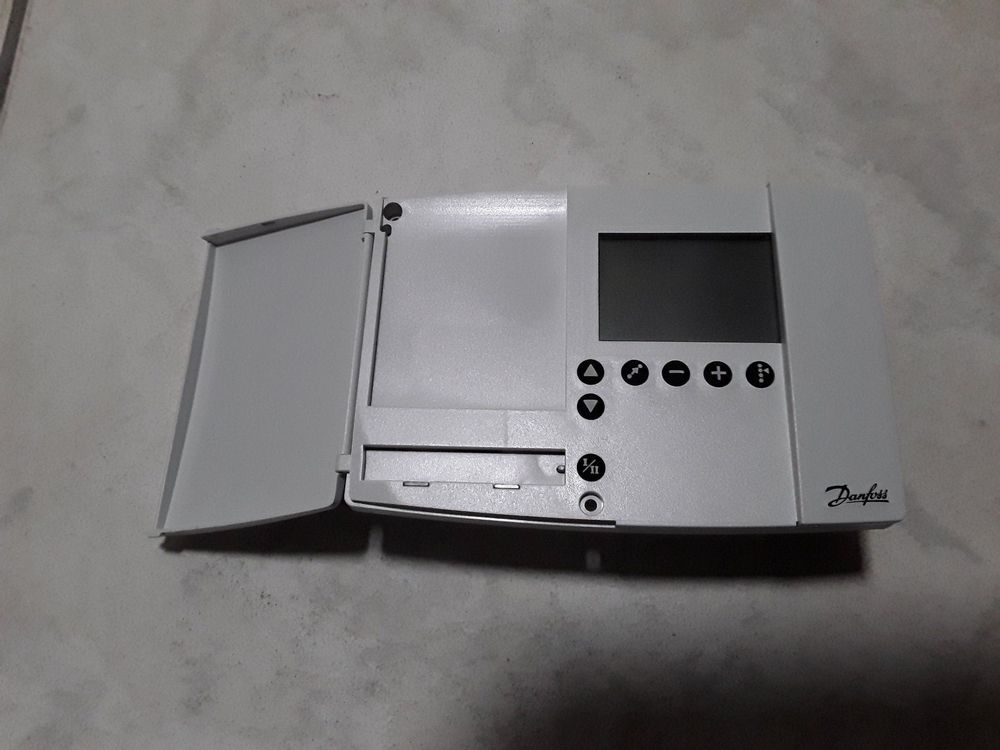 Danfoss ECL 300 COMFORT (Neu (gemäss Beschreibung)) in Lotzwil für CHF ...