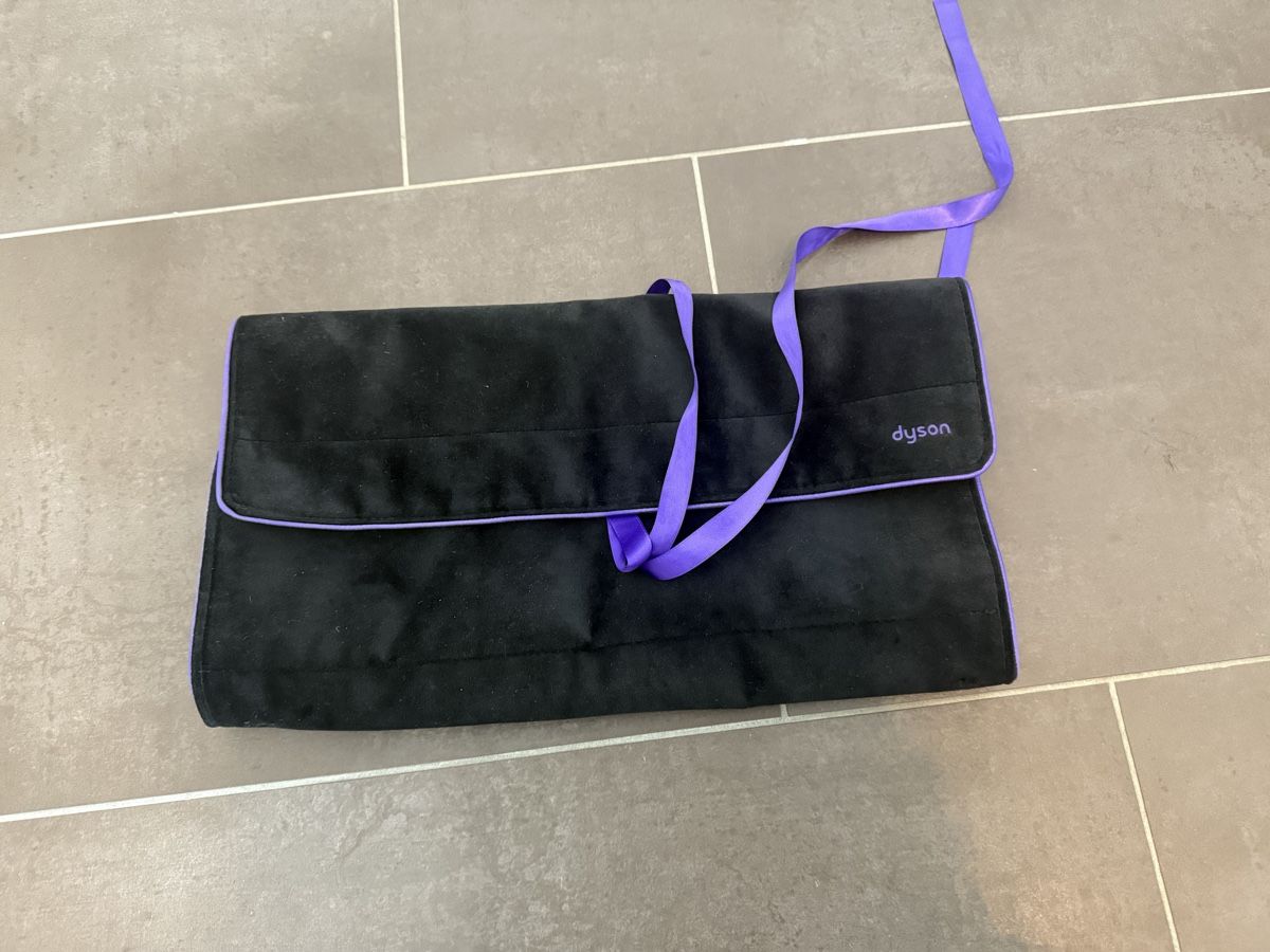 Dyson Airwrap Storage/Travel Bag, Black with Purple Trim! (Neu (gemäss ...