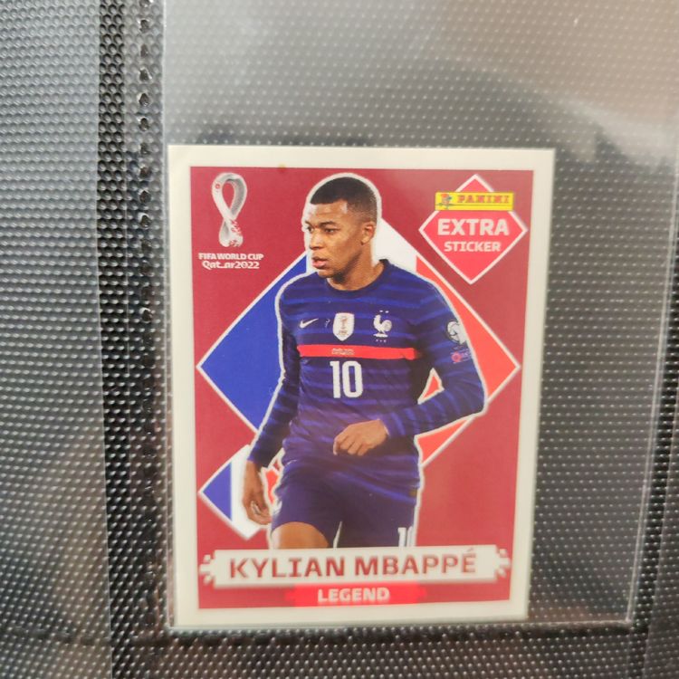 Kylian MBAPPÉ World Cup 2022 EXTRA STICKER Legend PANINI red (Neu ...
