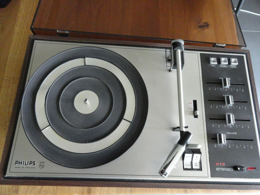 PHILIPS GF 815 PLATTENSPIELER AUS DEN ANFANGS 70ER JAHREN (Defekt) in ...