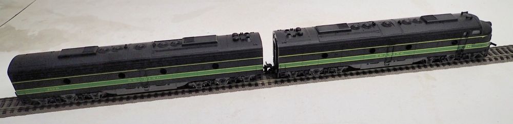 Rivarossi H0 - USA Reading Diesel EMD E8, Unit A + Unit B (Gebraucht ...