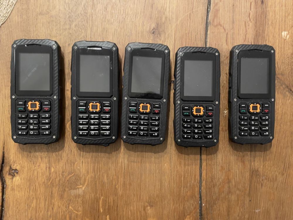 5 Outdoor Handys Cyrus IP68 robust (Neu (gemäss Beschreibung)) in ...