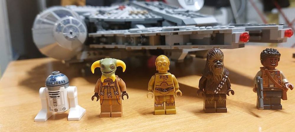 StarWars Millennium Falcon Lego 75257 (Gebraucht) in Geuensee für CHF ...