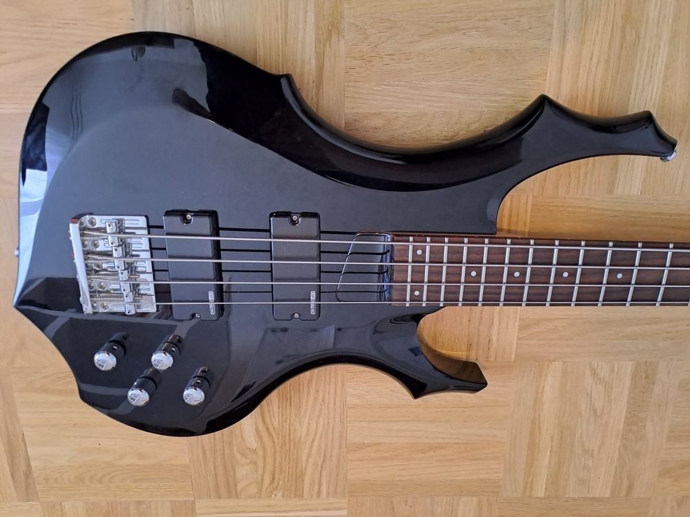 E-Bass, ESP LTD F-104 (Schwarz) inkl. Ledergurt mit S-Locks (Gebraucht ...