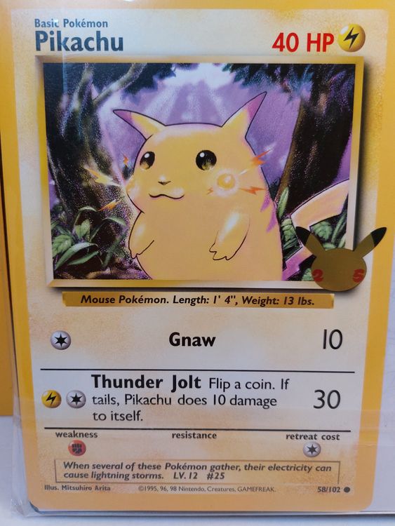 Pokémon TCG - Sammelalbum für 30 XL Karten inkl. Pikachu NEU (Neu und ...