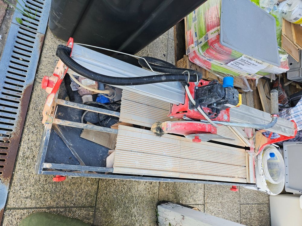 Nassfrässe Plattenleger (Gebraucht) in Gockhausen für CHF 61 – nur Abholung auf Ricardo kaufen