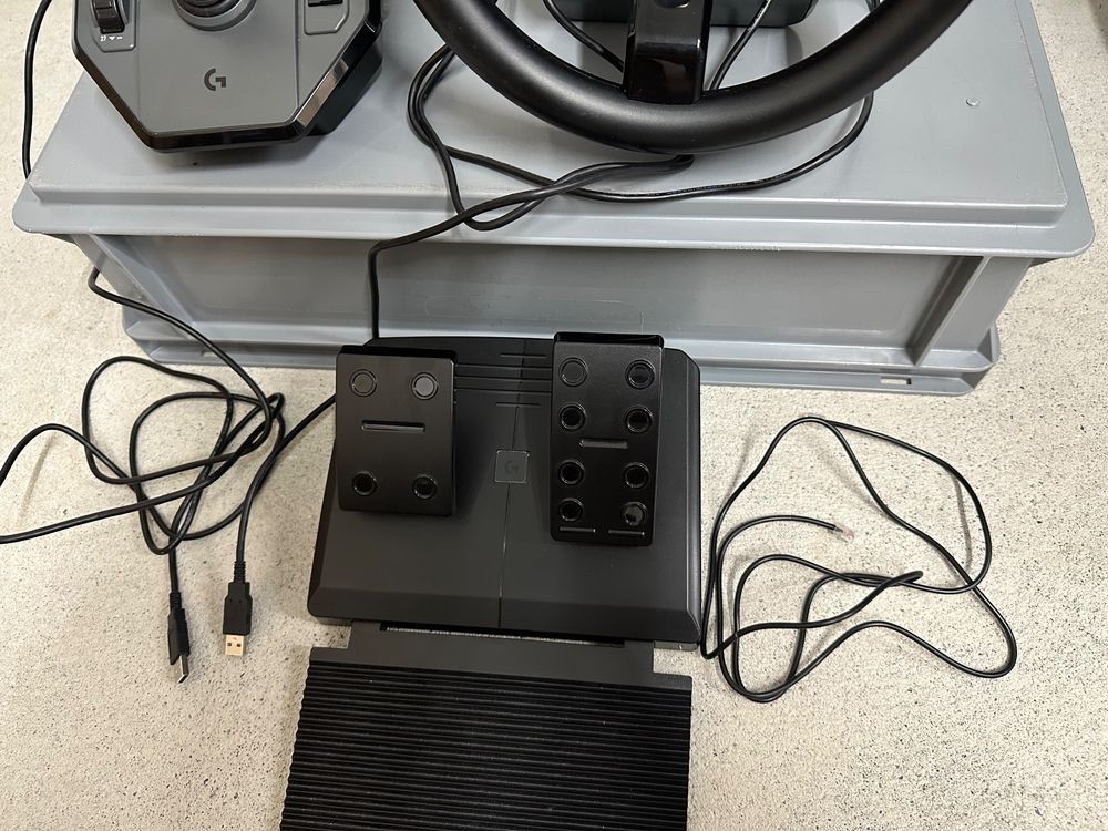 Logitech Heavy Equipment Bundle Gaming Lenkrad (Gebraucht) in Ebikon ...