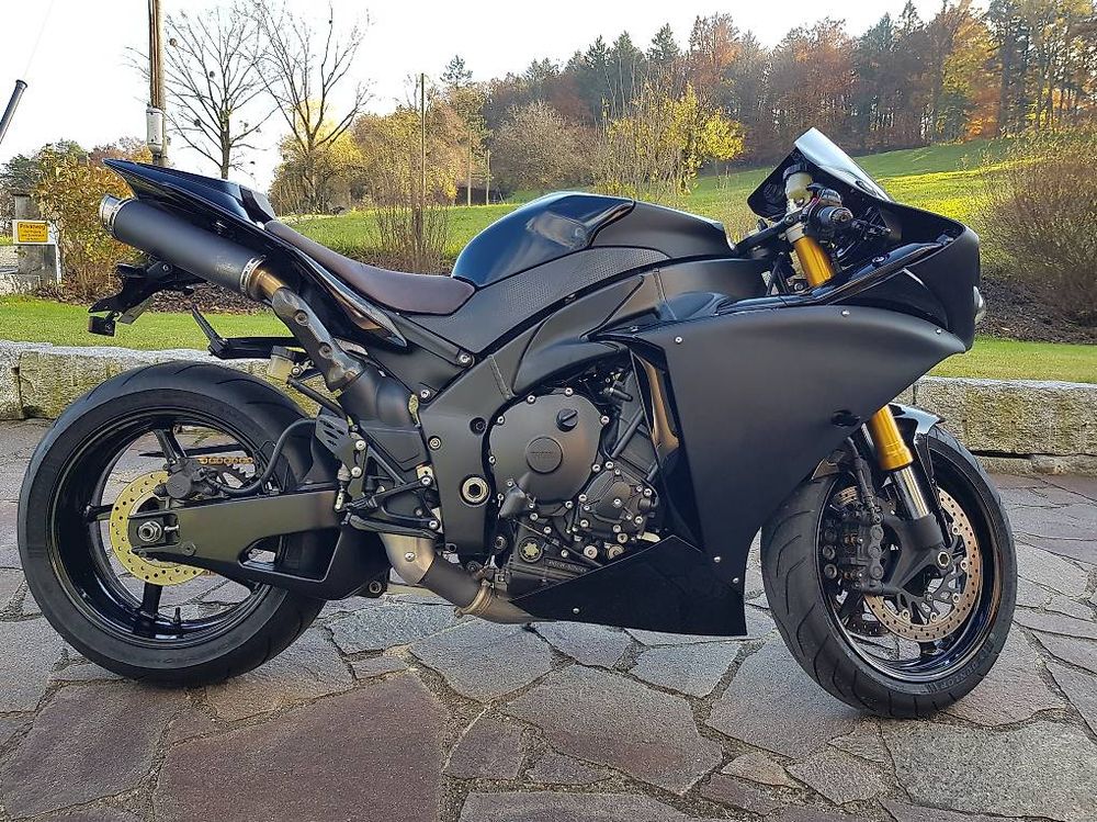 Yamaha YZF-R1 (2010) (Gebraucht) in Sursee für CHF 9500 – nur Abholung ...