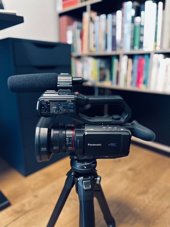 PANASONIC HC-X2000E (Gebraucht) in Sarnen für CHF 1500 – mit Lieferung ...