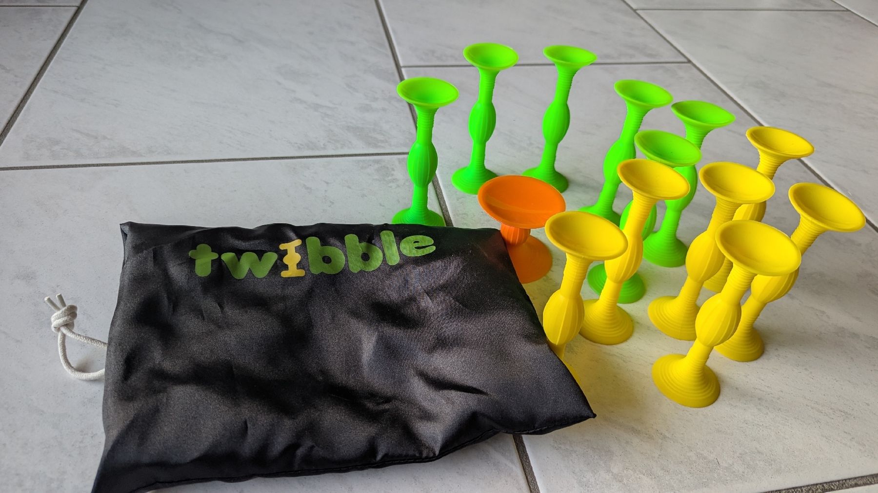 Neuwertiges cooles Twibble Dart Spiel - Just fun! (Neu (gemäss ...