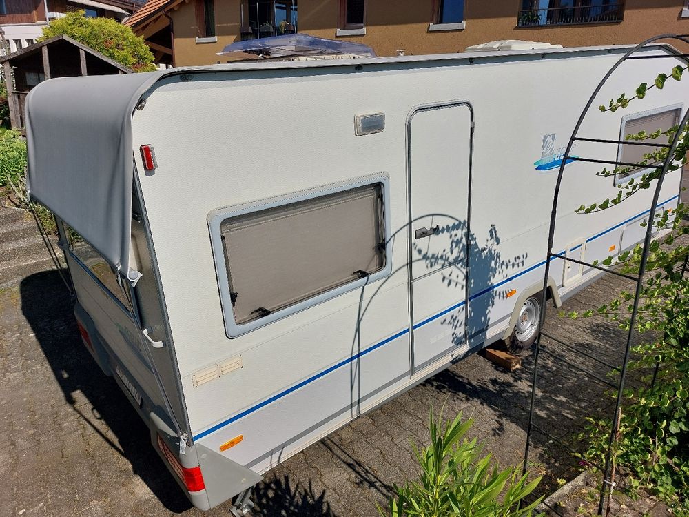 Wohnwagen mit Vorzelt (Gebraucht) in Sarmenstorf für CHF 5900 – nur Abholung auf Ricardo kaufen