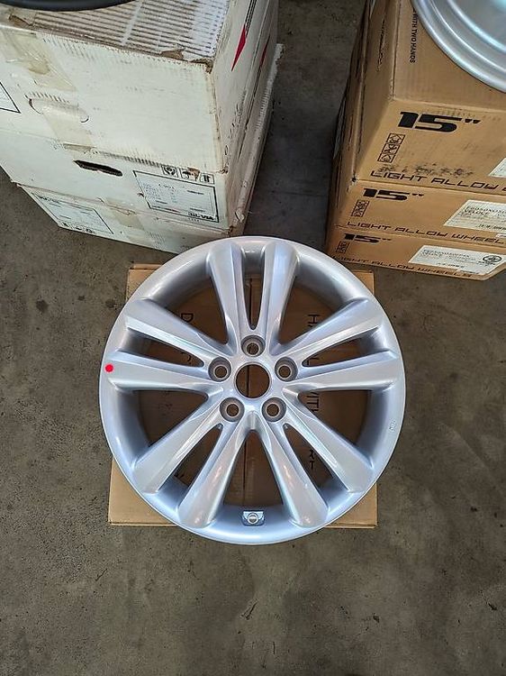18" Hyundai 52910-2S310 Aluminium Felgen (Gebraucht) in Rüti ZH für CHF ...