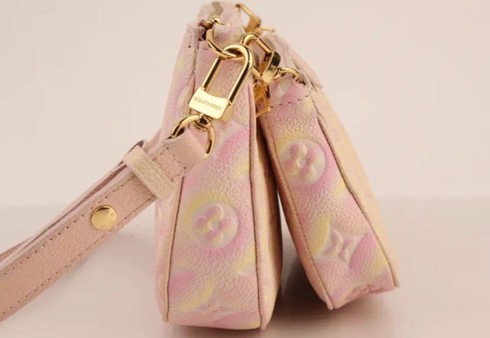 👜 ️Louis Vuitton Multi Pochette Stardust 💋 (Neu (gemäss Beschreibung)) in Steinhausen für CHF ...