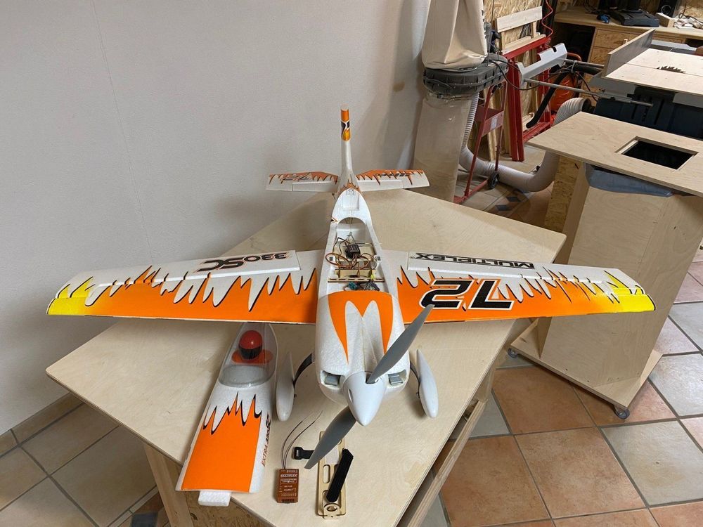 Multiplex Extra 330 SC 1200mm + Reg. + E (Gebraucht) in Bassersdorf für ...