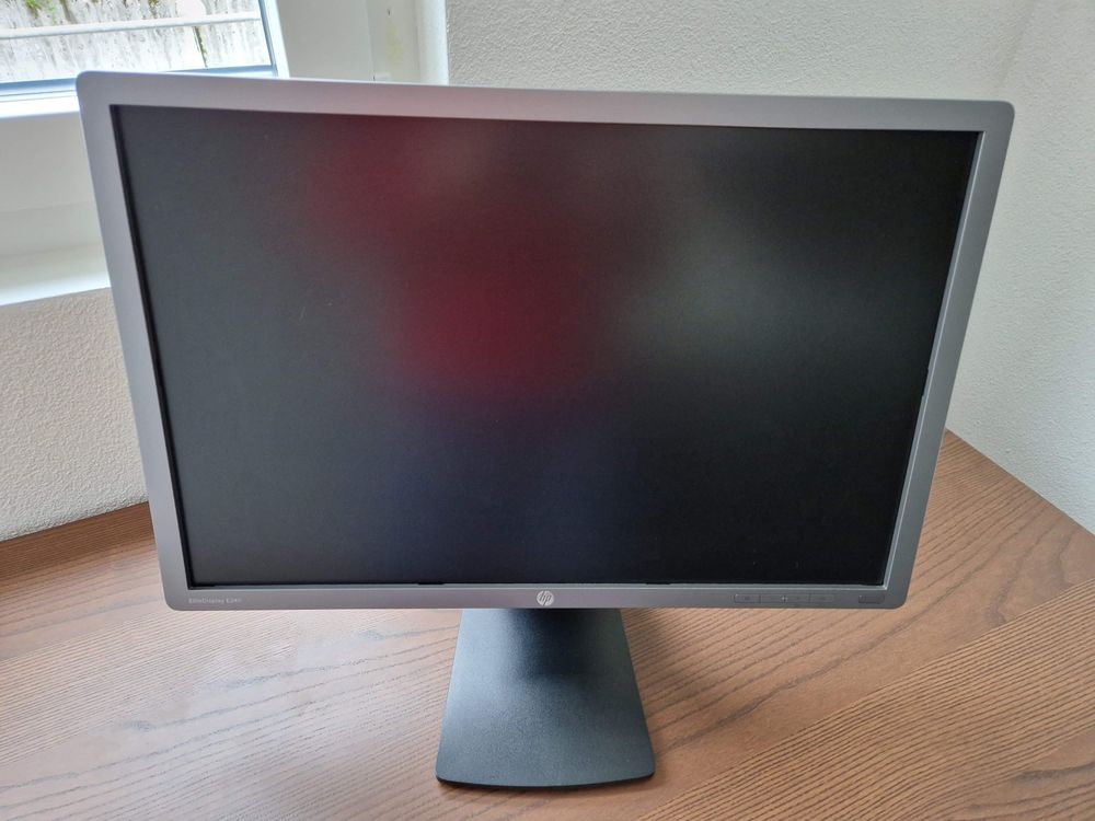 HP EliteDisplay E241i (Gebraucht) in Pfäffikon ZH für CHF 60 – mit ...