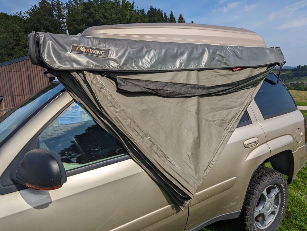Rhino-Rack Foxwing von OZ Tent, 270° Markise (Gebraucht) in Trimbach ...