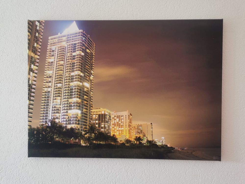 Bild auf Leinwand von Miami Beach bei Nacht | Kaufen auf Ricardo