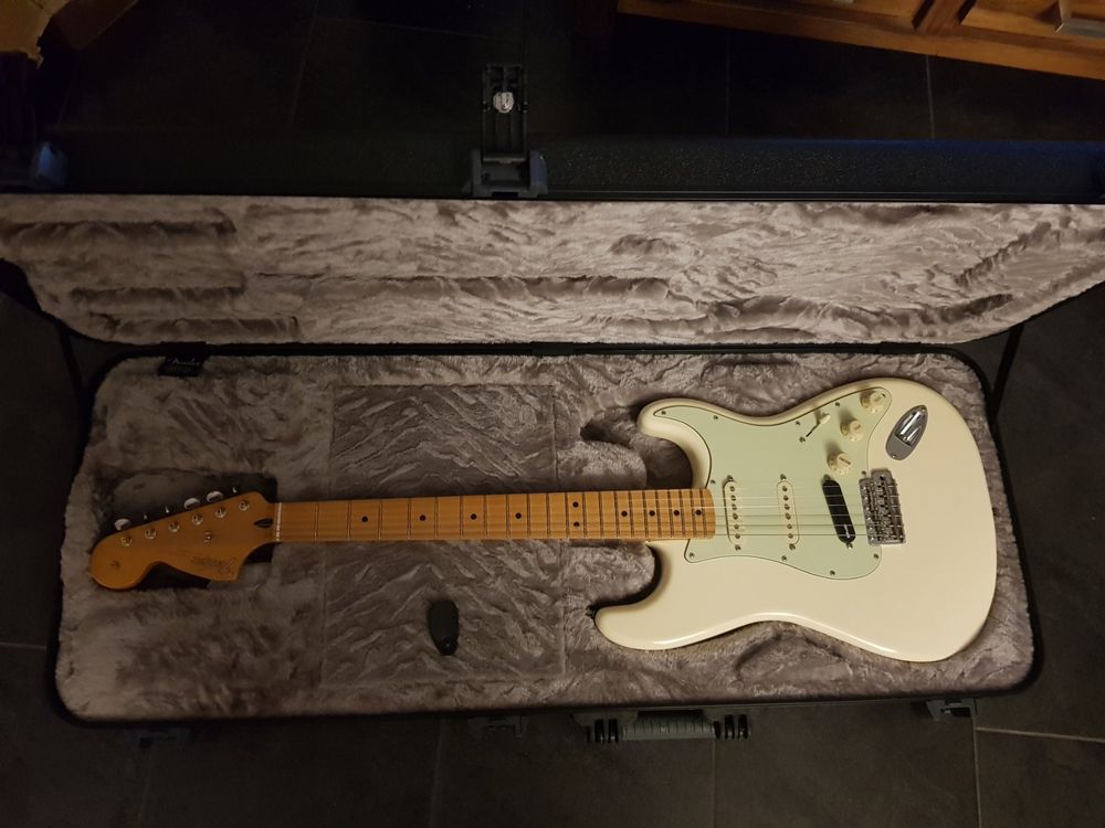 Fender Jimi Hendrix (Gebraucht) in Ramersberg für CHF 880 – nur ...