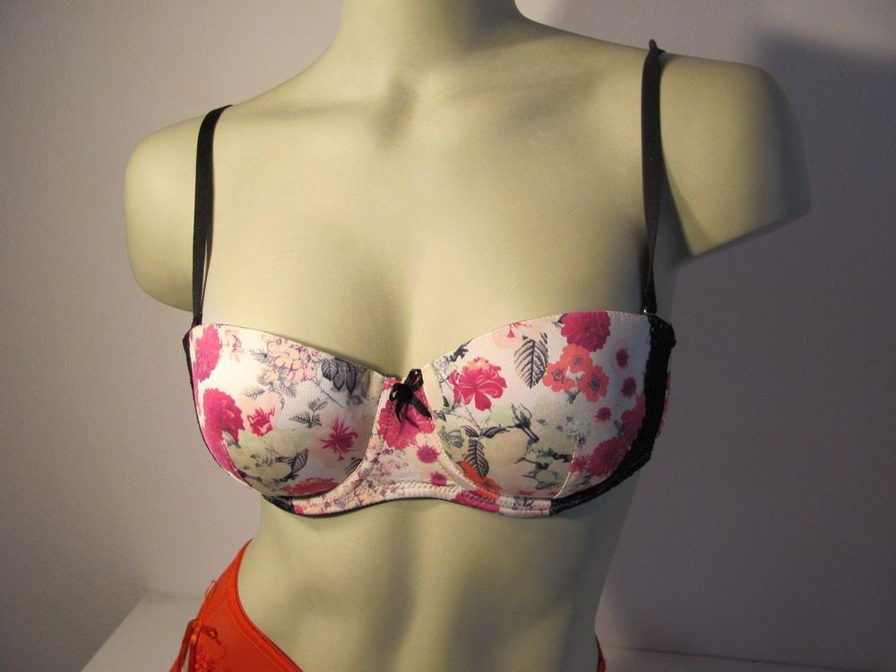Bügel BH Blumen Gr.80B (Gebraucht) in Kriens für CHF 5 – mit Lieferung auf Ricardo kaufen