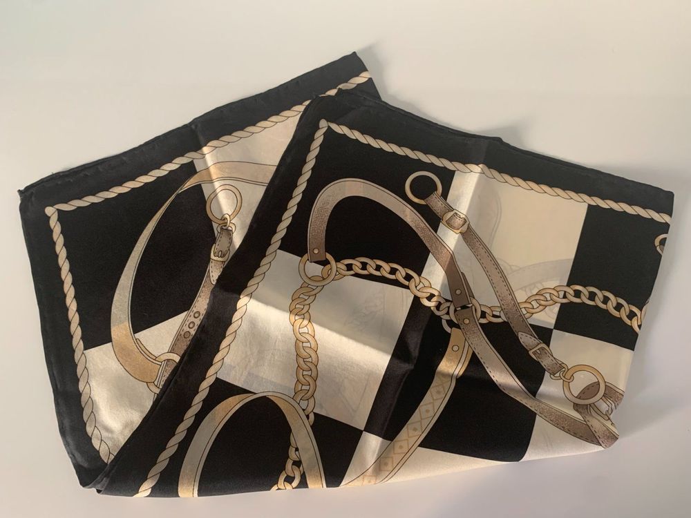 CODELLO Seiden-Foulard (Gebraucht) in Volketswil für CHF 5 – mit ...