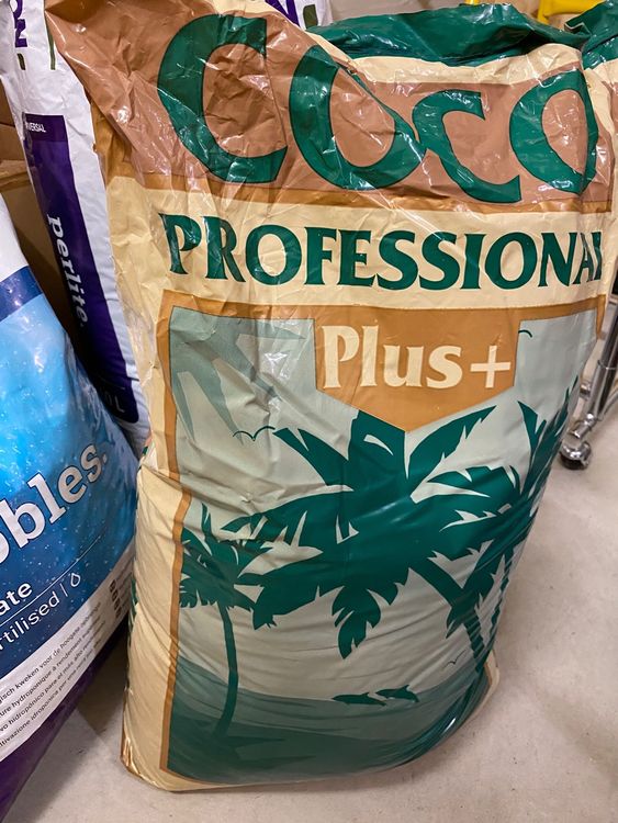 Canna Coco Professional PLUS (Neu und originalverpackt) in Thalwil für ...