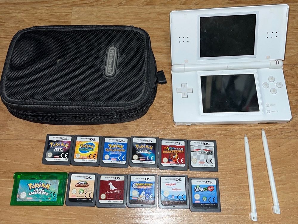 Nintendo DS with 12 games | Kaufen auf Ricardo