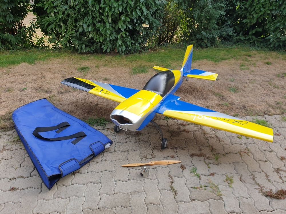 Extra 330L mit 2.2m ohne Elektronik ab 1.- | Kaufen auf Ricardo