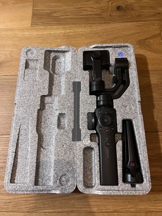 Zhiyun Smooth 4 Gimbal mit OVP | Kaufen auf Ricardo