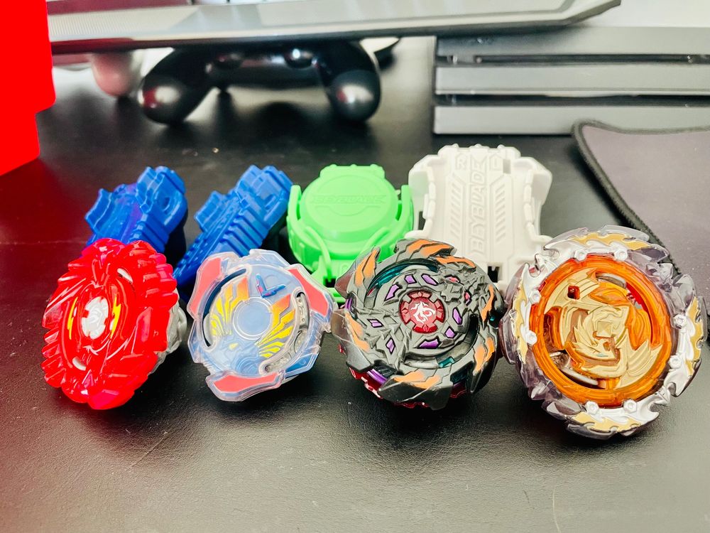 Beyblade Burst Set mit Arena (Gebraucht) in Pfungen für CHF 8 – mit ...