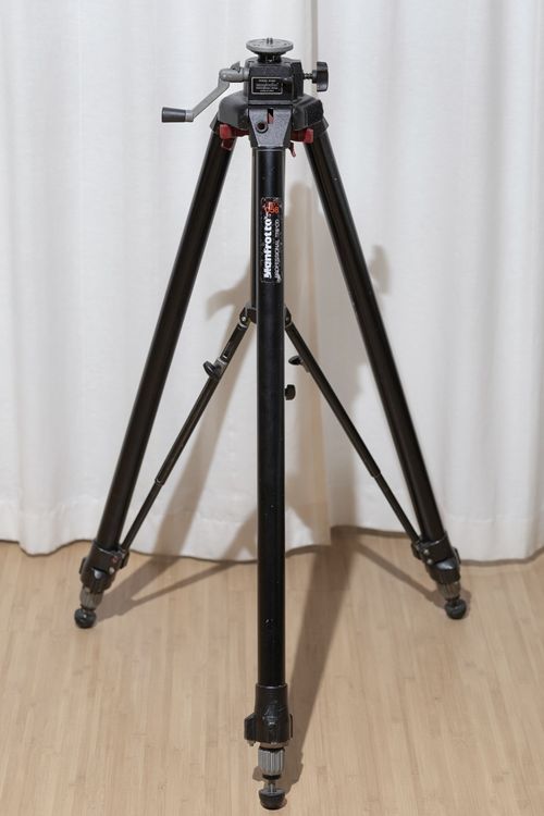Manfrotto 058B Triaut Stativ / Tripod | Kaufen auf Ricardo