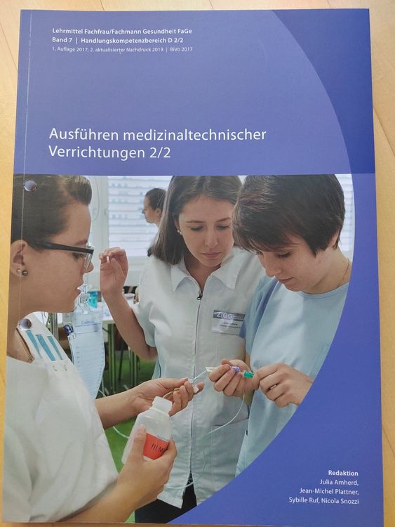 Lehrmittel FaGe Ausführung med. Verrichtungen 2/2 Band 7 | Acheter sur Ricardo